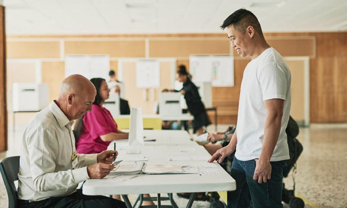 Long Wait Times at Polling Stations in Vancouver During Federal ...